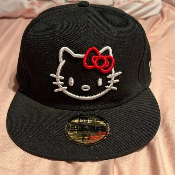Hello Kitty x New Era 59fifty Fitted Hat 7 1/6 Black/… - Gem