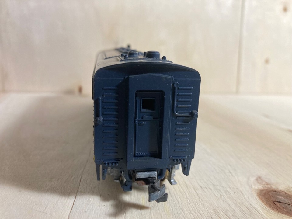 Vintage blue and yellow Athearn HO diesel locomotive Santa Fe | eBay