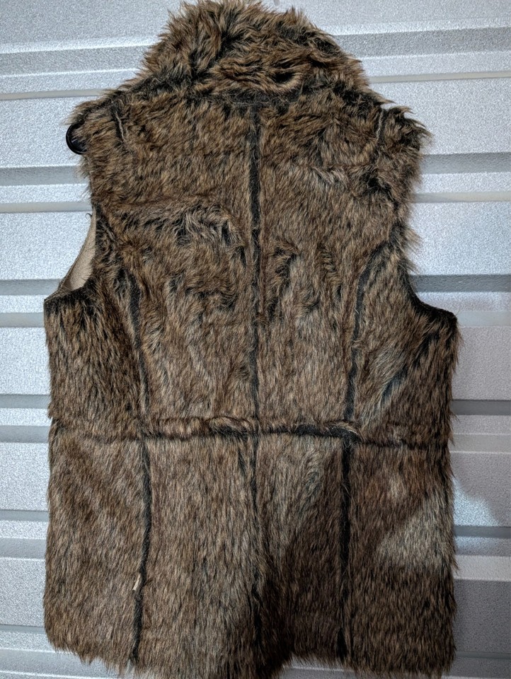 FEVER Womens M Faux Fur Collar Vest Reversible Cream Black Faux Suede ...