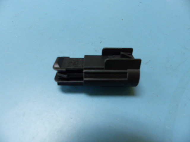 DELPHI 15326806 Qty of 50 per Lot Automotive Connectors 2P MALE BLK CON ...