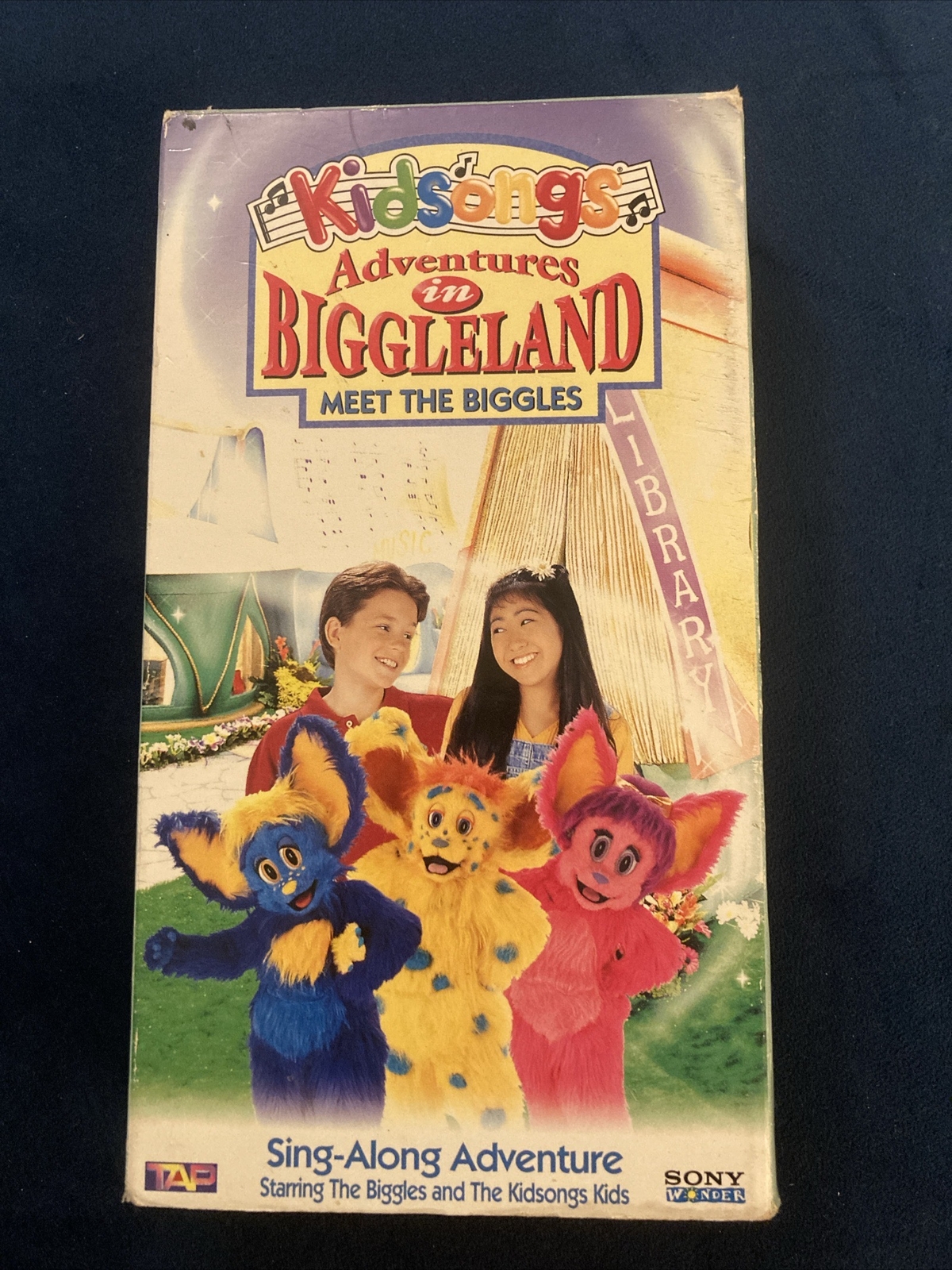 Kidsongs Adventures in Biggleland (VHS 1998)Meet The Biggles | eBay