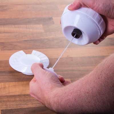 3M LONG RETRACTABLE CLOTHES LINE REEL Washing Line Indoor Wall Mount ...