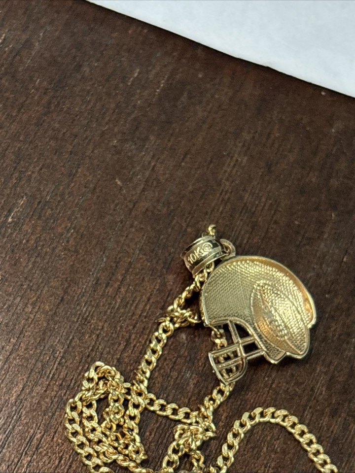 10k Solid Gold Chain With Football Helmet Pendent Weighs 2.41 Grams ...