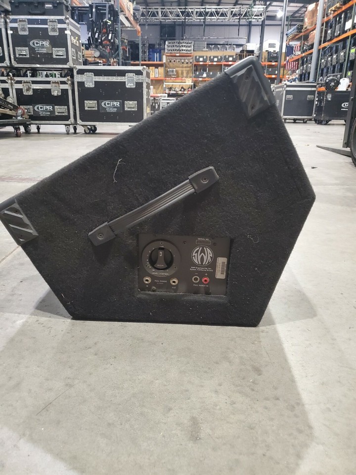 SWR Bass Monitor 12 Angeled Bass Cabinet with Tweeter Adjustment | eBay