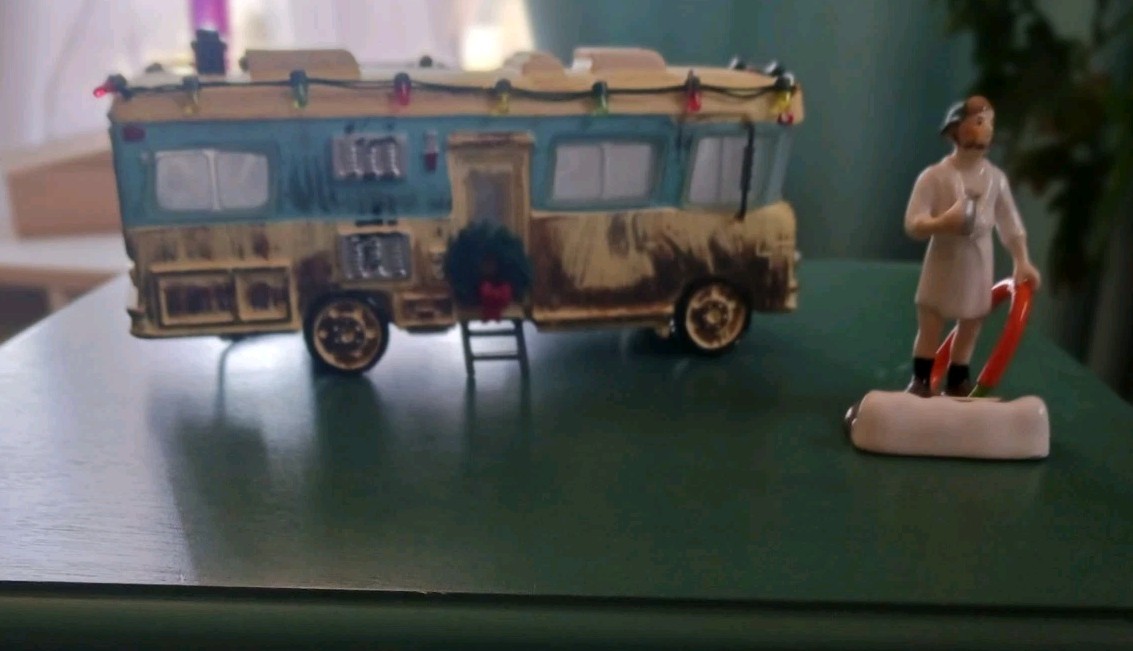 Department 56 National Lampoon’s Christmas Vacation Cousin Eddie's RV ...