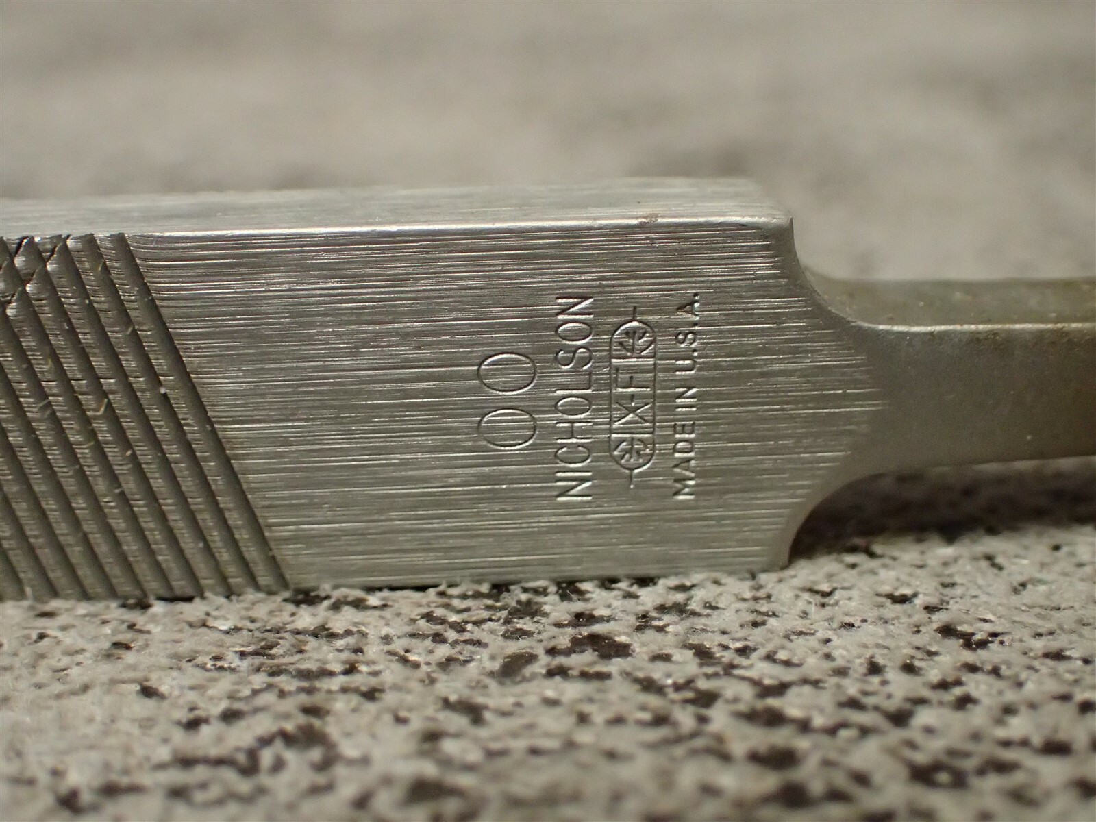 40109 NICHOLSON 8" Standard 00-Cut Narrow Pillar File Swiss Pattern ...