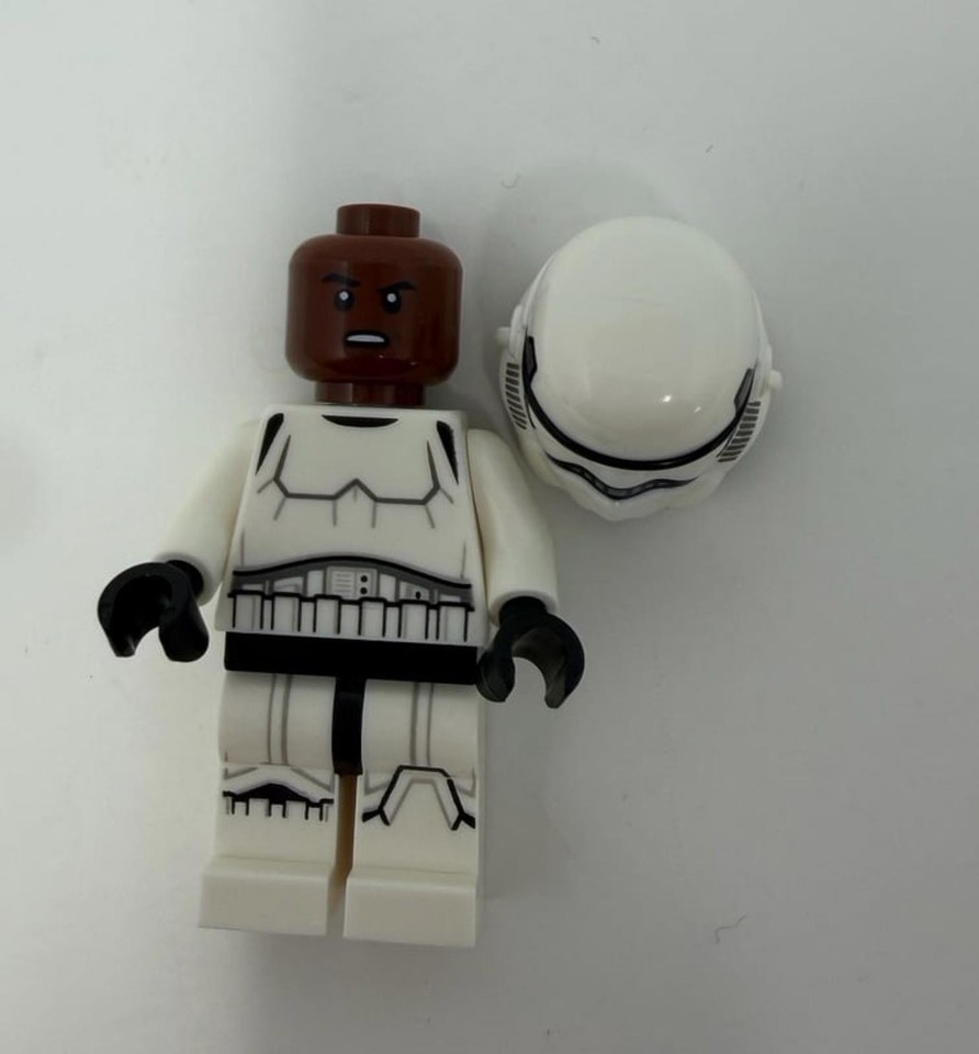 LEGO Imperial Stormtrooper - Printed Legs White Black Vents Minifigure ...
