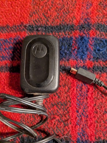 Motorola AC Power Adapter SPN5185B 5V DC 550mA | eBay