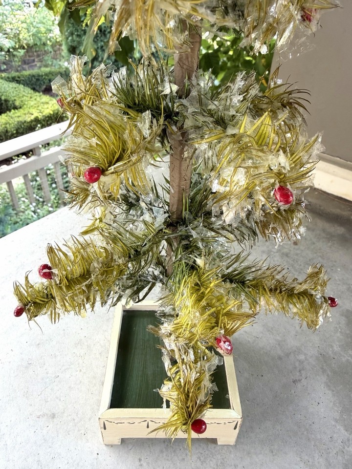 Ragon House German Style 13" Feather Tree Berries Snow Stenciled Wood ...