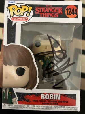 Maya Hawke signed Robin Stranger Things Funko Pop #1244 with Beckett ...