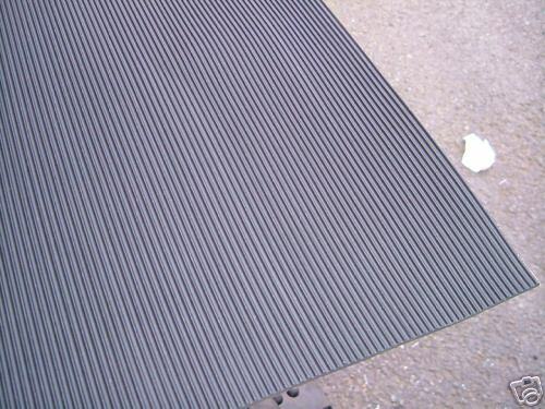 FINE Ribbed Rubber Matting Horse trailer ramp mat flooring 5m x 1.5m x ...