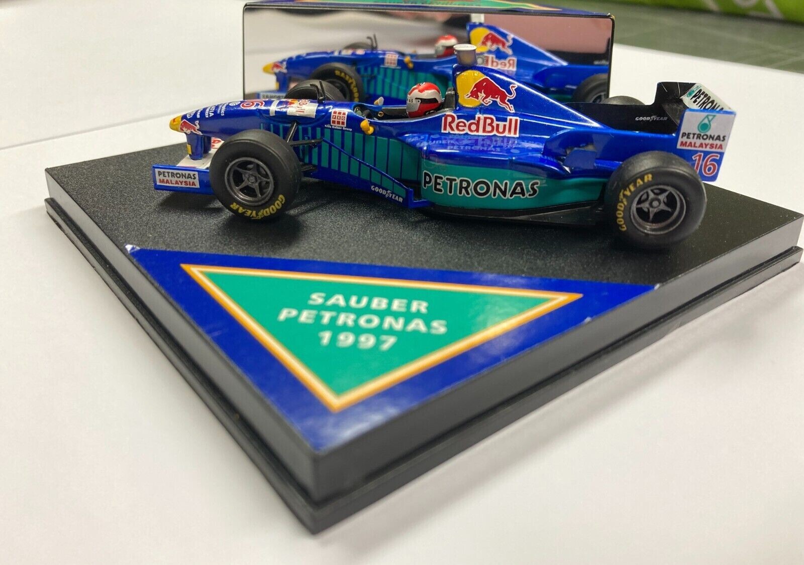 Sauber Petronas C16 Johnny Herbert Red Bull 1997-NEW | eBay UK