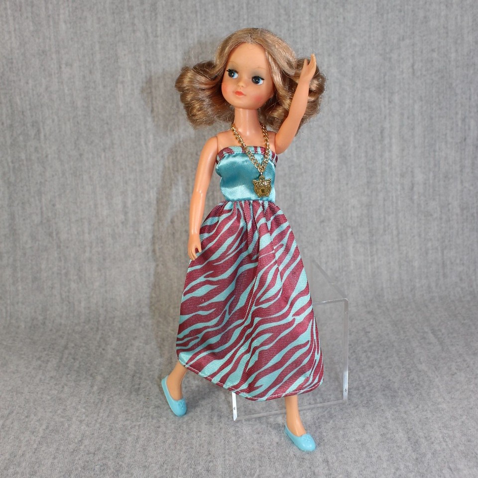 FLEUR DUTCH SINDY Doll Vintage Fashion 1970s “Seventy Girl” Dark Blonde ...