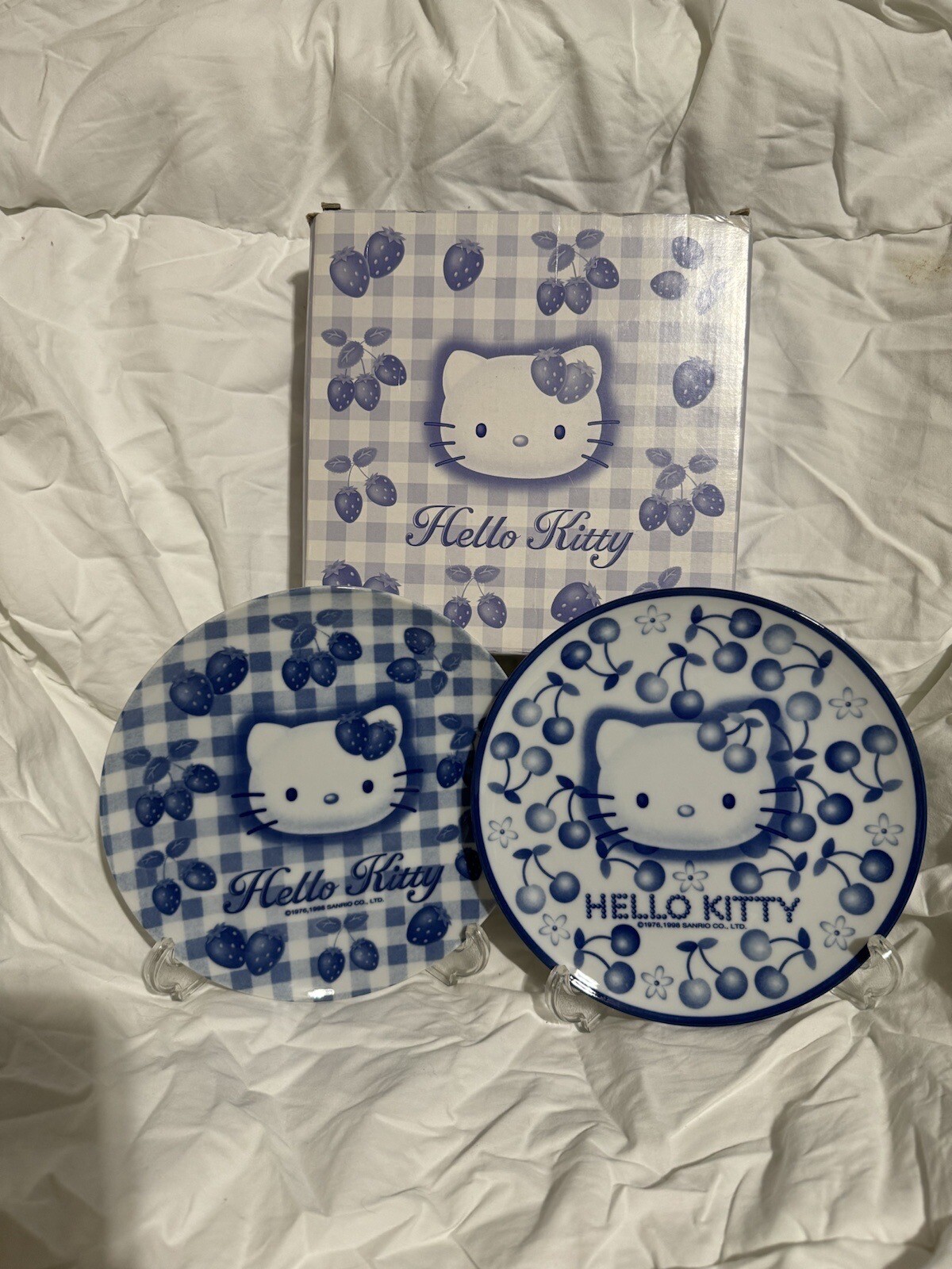 (2) Sanrio Hello Kitty Set Of 2 Decorative Plates | eBay