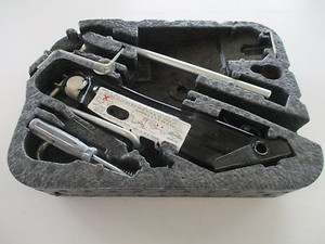 MINI R56 R57 R59 COOPER TOOL KIT TOW EYE JACK BREAKER BAR SCREWDRIVER ...