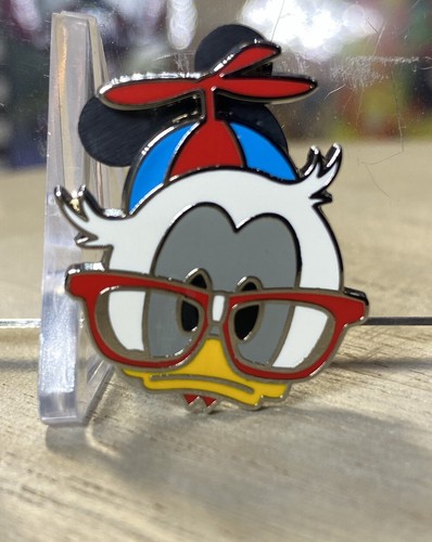 Disney Trading Pin Donald Duck Nerd Red Glasses & Spinning Hat | eBay