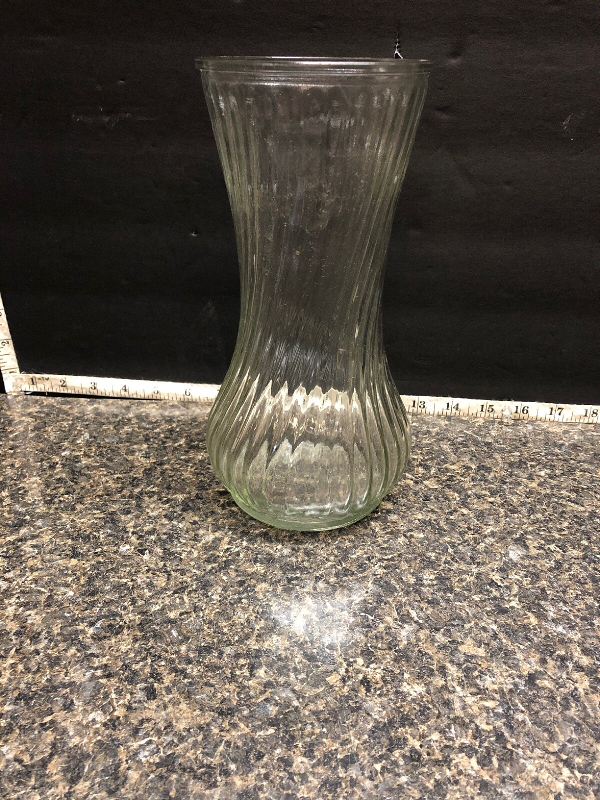 Beautiful Vintage Hoosier Glass Vase - Swirl Ribbed Pattern - 4081-4091 ...