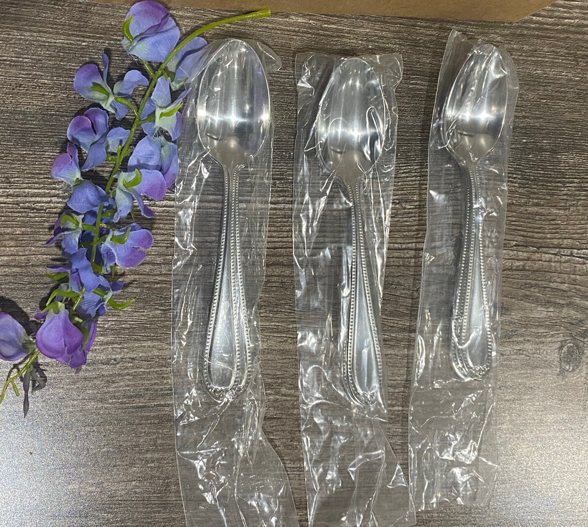 Wedgwood KNIGHTSBRIDGE Stainless 18/10 Glossy Beaded Flatware Table ...