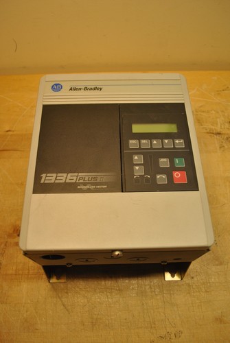 Allen Bradley 1336 Plus II 1336F-BRF30-AA-EN-HAS2-L6S Ser. B AC Drive ...