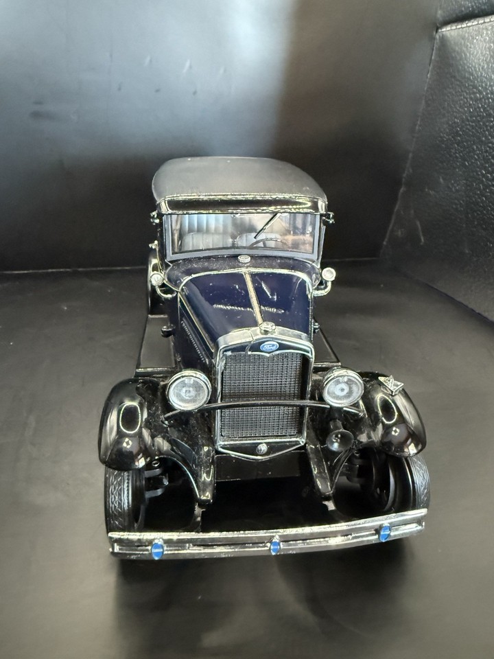 1931 Ford Model A Tudor Motor City Classics 1:18 Diecast Police Car | eBay