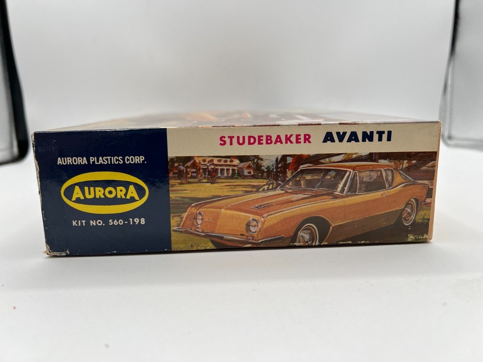 Vintage 1963 Aurora Studebaker Avanti 1/25 Scale Model Kit - 560-198 ...