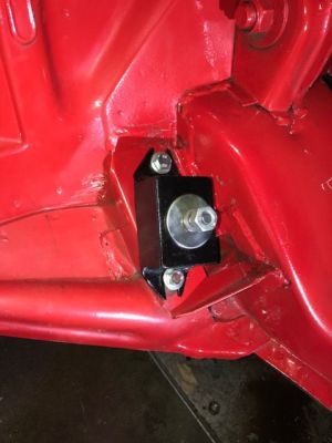 Alfa Romeo Montreal - Engine Mounts / Non - Handed / Symmetrically ...