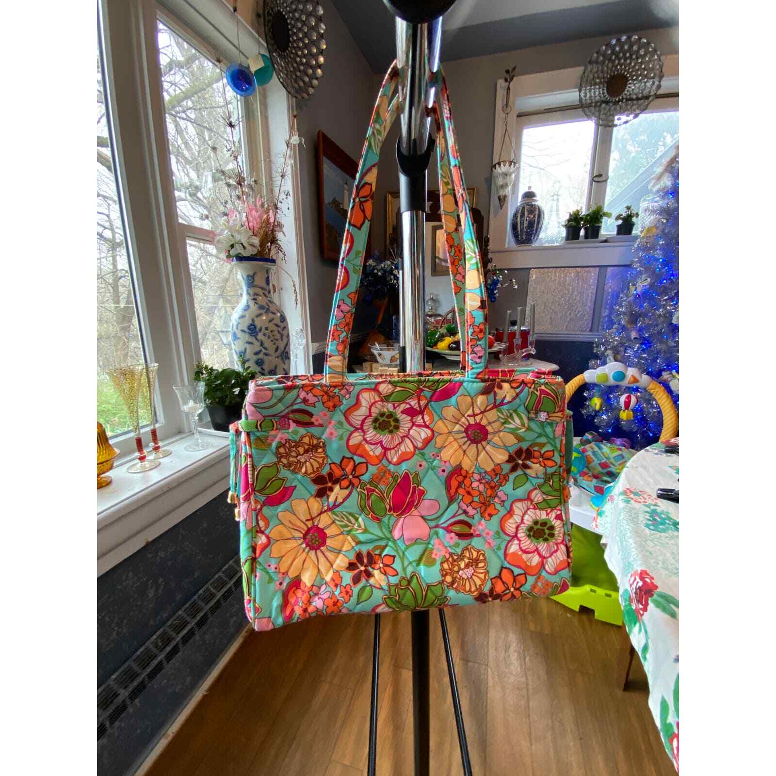 Vera Bradley Handbag Bright Floral Pattern on Turquoi… - Gem