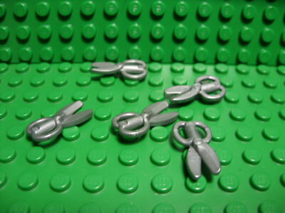 **Lot of 5** Lego NEW minifig flat silver scissors utensil pieces Lot ...