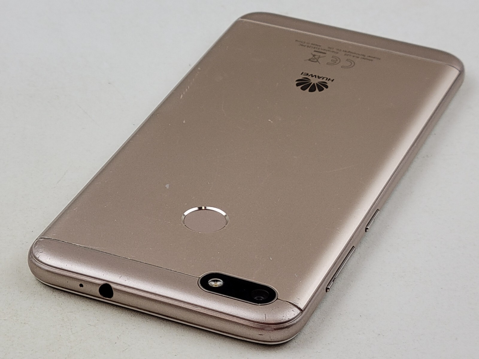 Huawei Y6 Pro (2017) (SLA-L22) 16GB - Gold (GSM Unlocked) - *DAMAGED ...