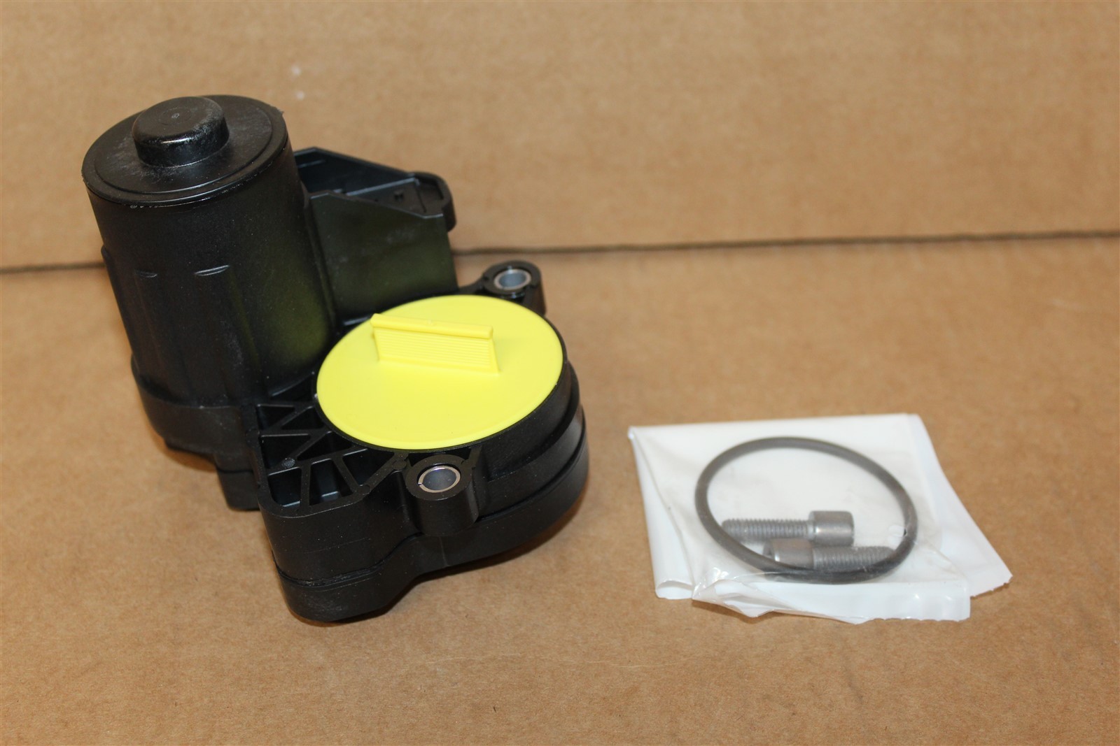 VW Audi Skoda Seat Left Handbrake servo motor 8V0998281 New Genuine VW ...