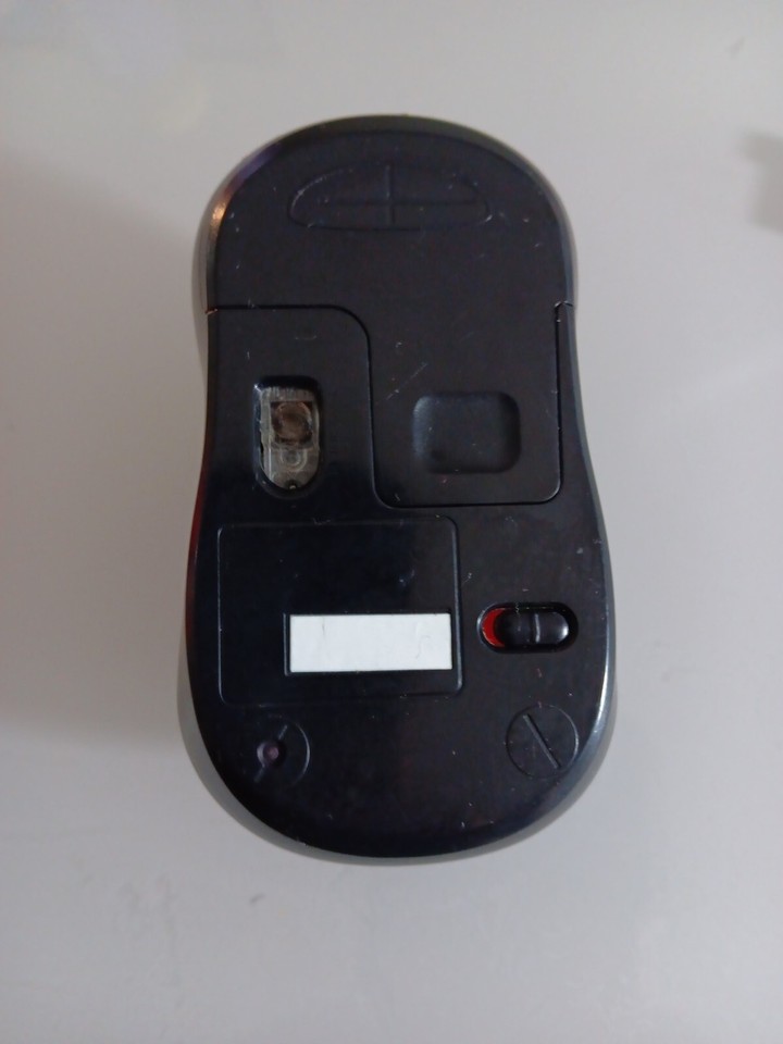 Logitech Wireless Mouse Computer Mouse USB Attachment Roller Ball / See ...