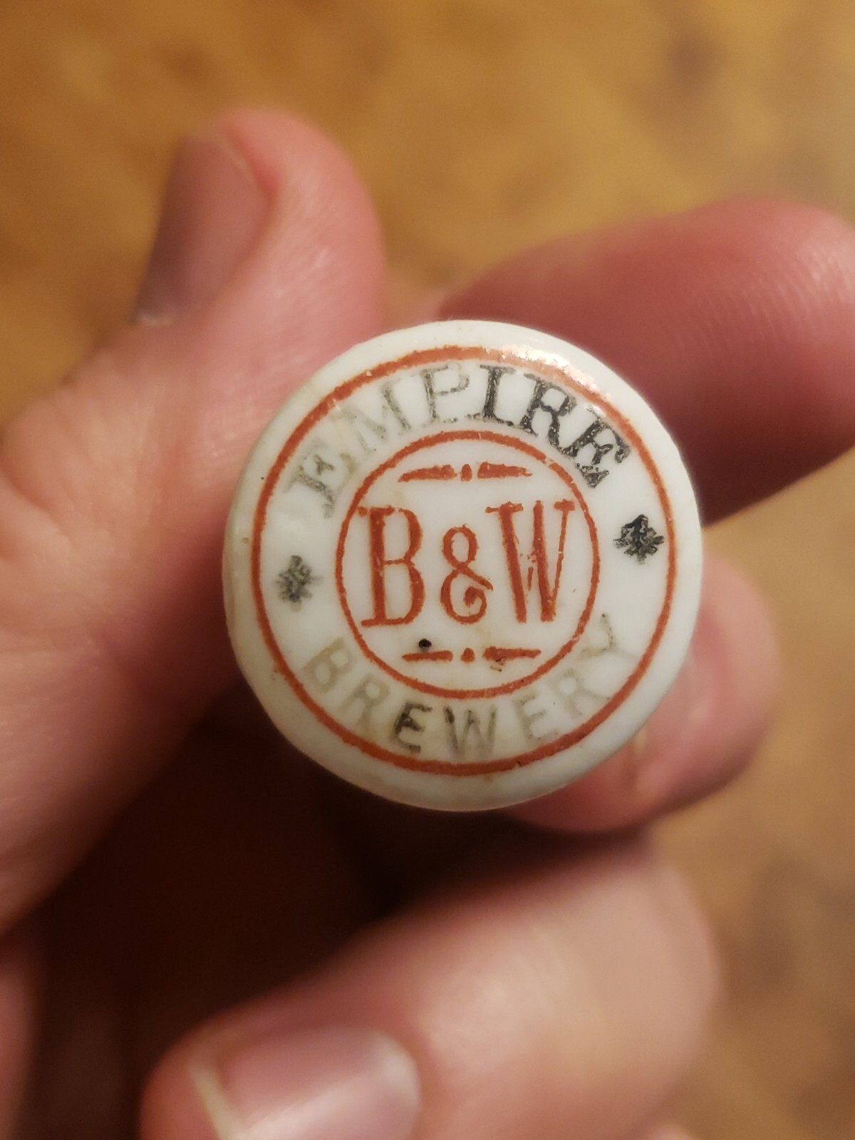 Antique EMPIRE BREWERY Porcelain B&W Beer Bottle Stopper Patent K ...