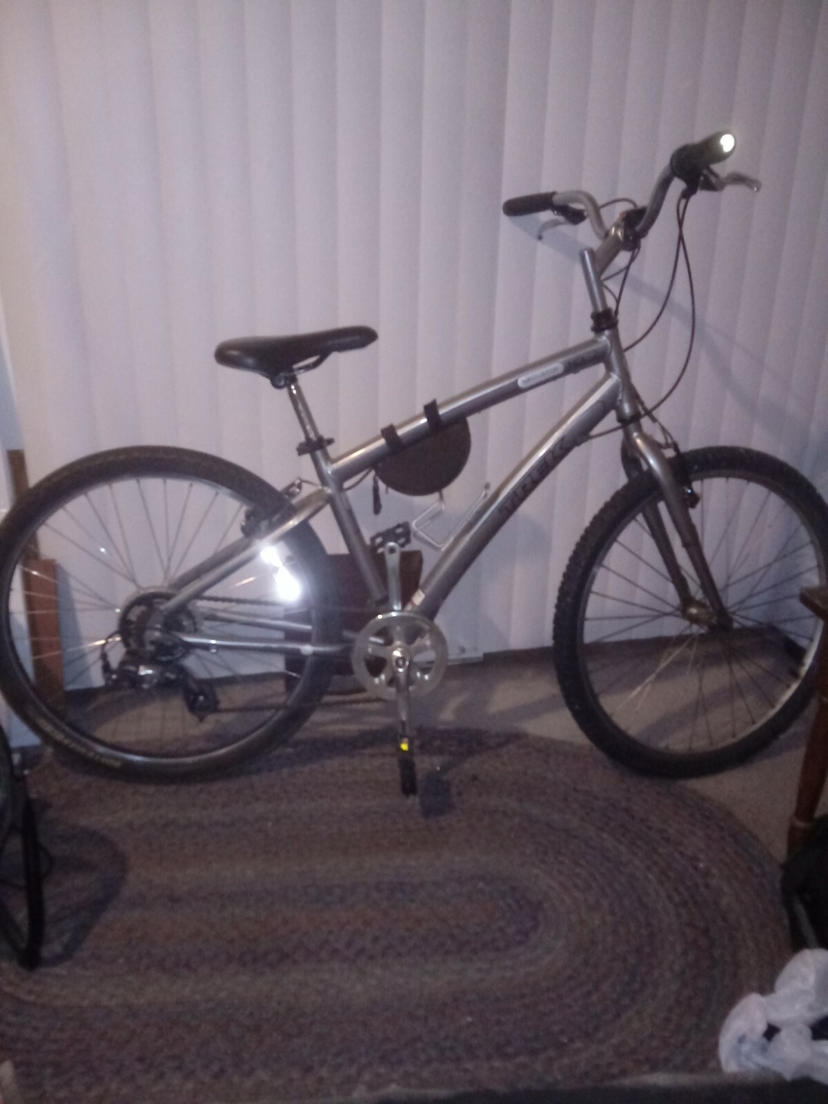 TREK NAVIGATOR 1.0 BIKE BICYCLE 16.5" 7 SPEED ---- LOCAL PICKUP ONLY ...