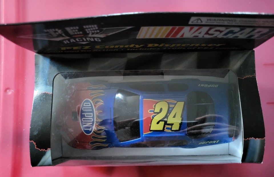 Pez Candy Dispenser Nascar Racing Car #24 Jeff Gordon Dupont Pull and ...