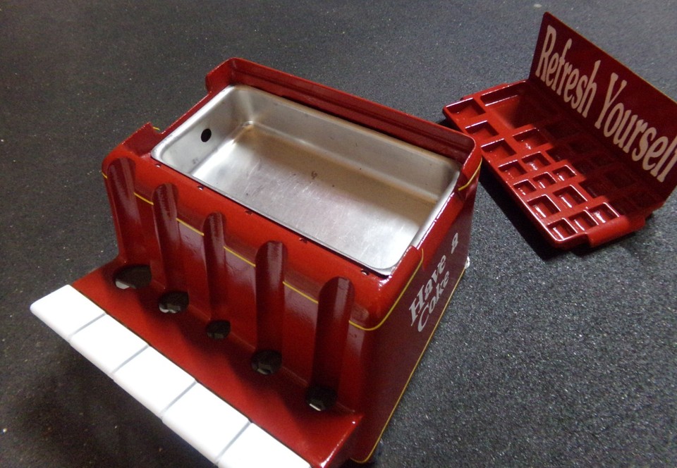 Countertop Coca-Cola Theme Change Machine w/ Storage - cash register ...