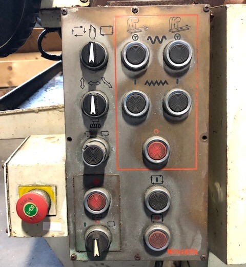 NIIGATA VERTICAL/HORIZONTAL MILLING MACHINE MODEL 3UMA (30011) | eBay