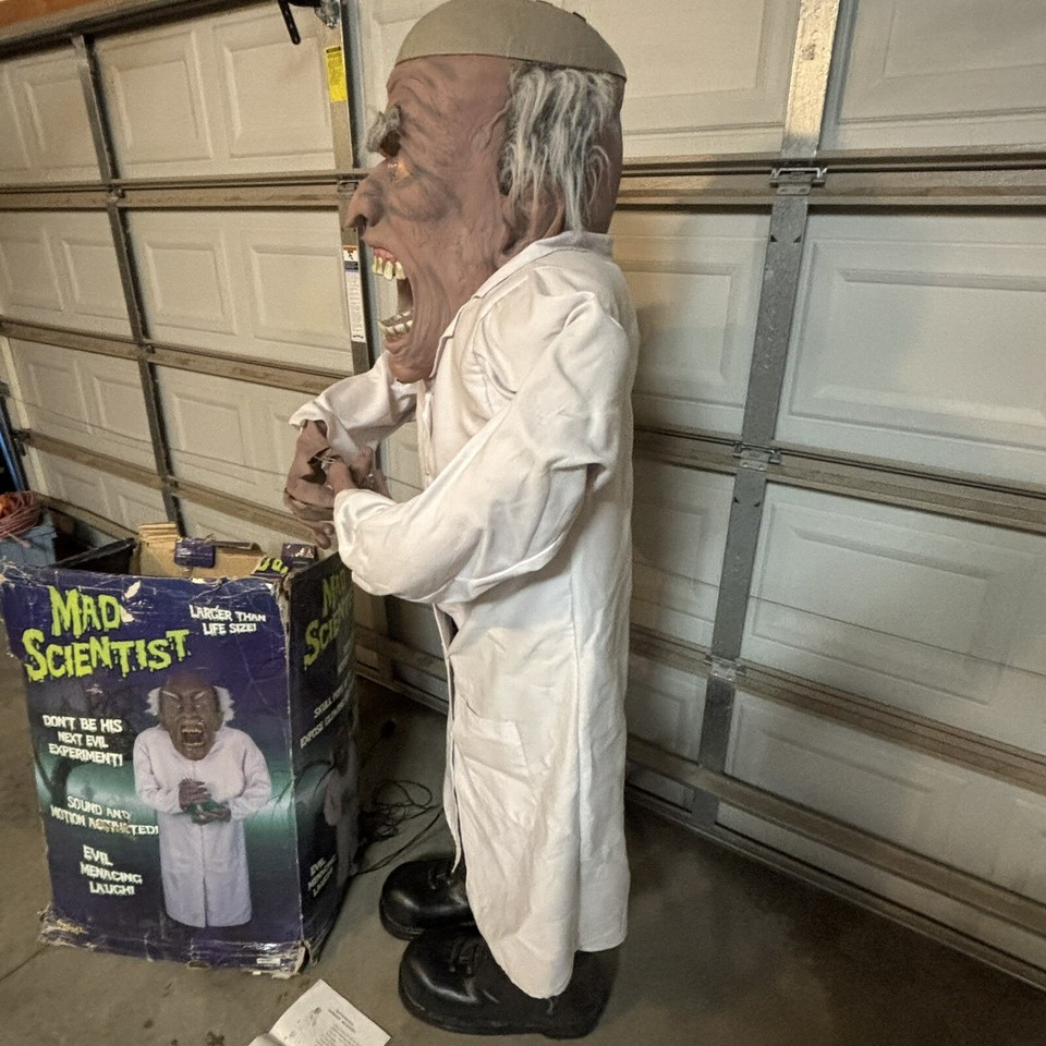 Spirit Halloween Mad Scientist Animated Prop Lifesize Animatronic 2008 ...