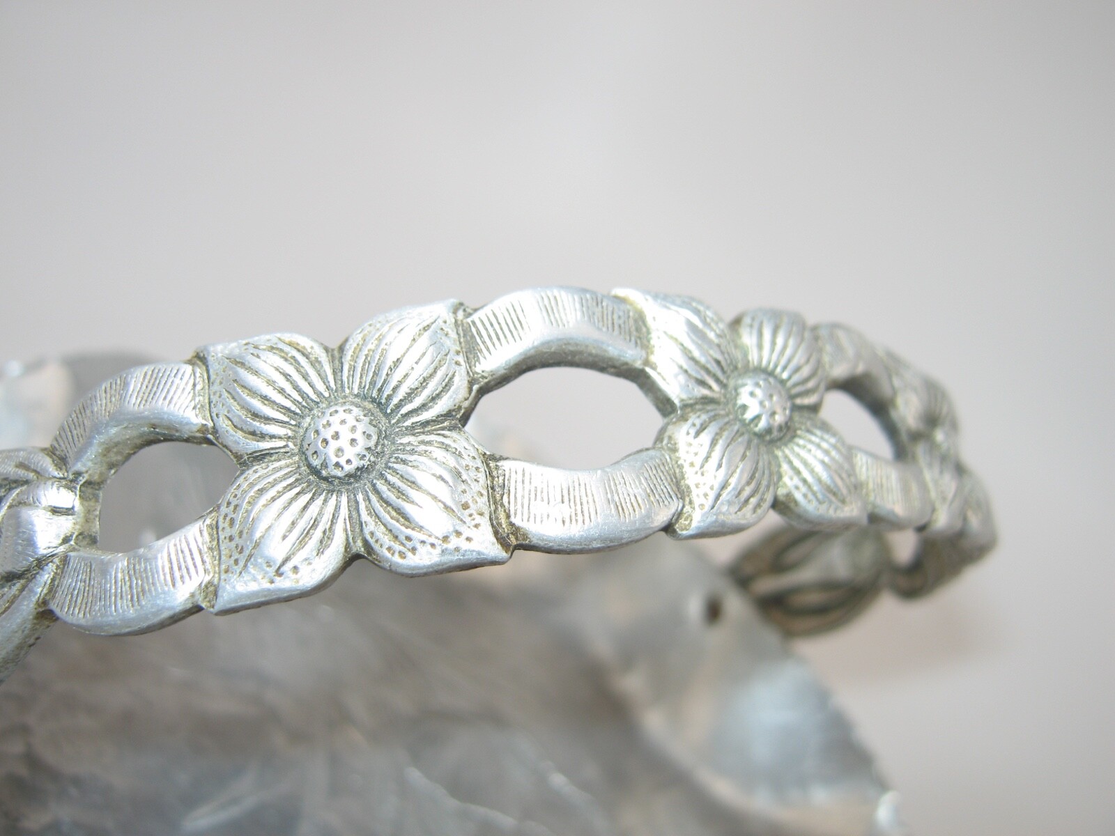 Rodney Kent Silver Co. #429 Vintage Hand Wrought & Hammered Aluminum ...