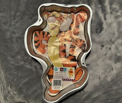 Wilton TIGGER Birthday Cake Pan 1997 Winnie the Pooh Disney 2105-3001 ...