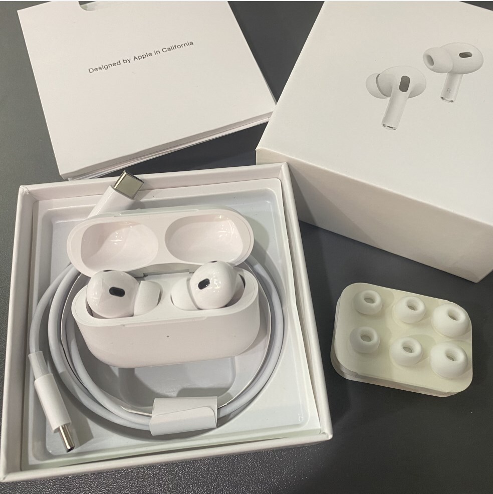 Apple AirPods Pro 2nd Generation Wireless Earbuds W/MagSafe & Charging ...