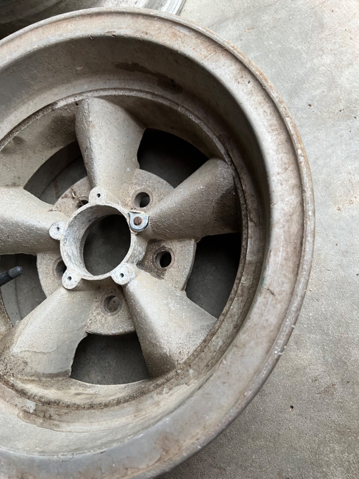 2 International Dragmaster 14x6 4.75” 5 Spoke Mag Wheels GM Chevelle ...