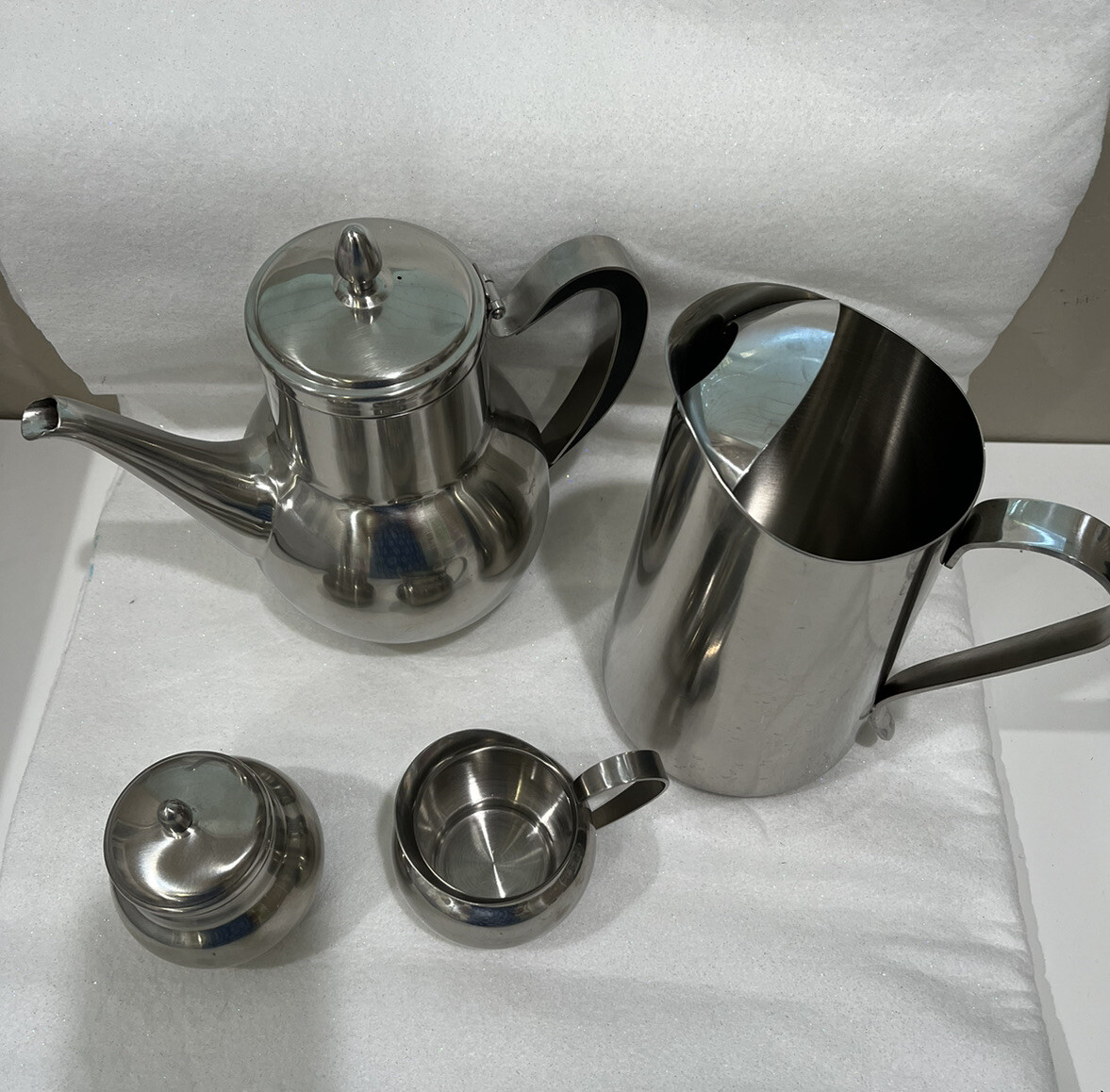 Mid Century Oneida 18/8 Stainless Coffee/Tea Set Pitcher w/Ice Guard ...