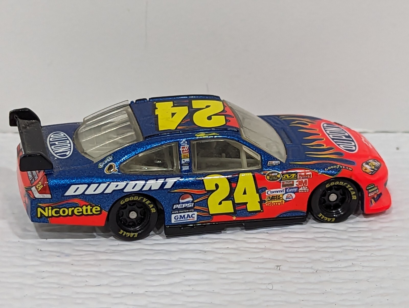 Jeff Gordon #24 Nascar Winners Circle Dupont Nicorette Diecast 2007 | eBay