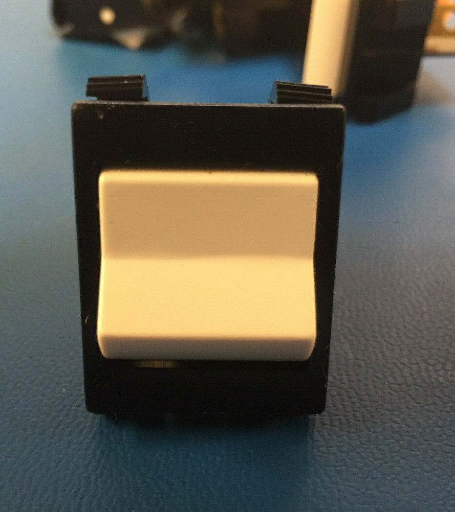 Oslo CRTP Single Pole Rocker Switch SPDT Momentary Transfer RTP6A7MP ...