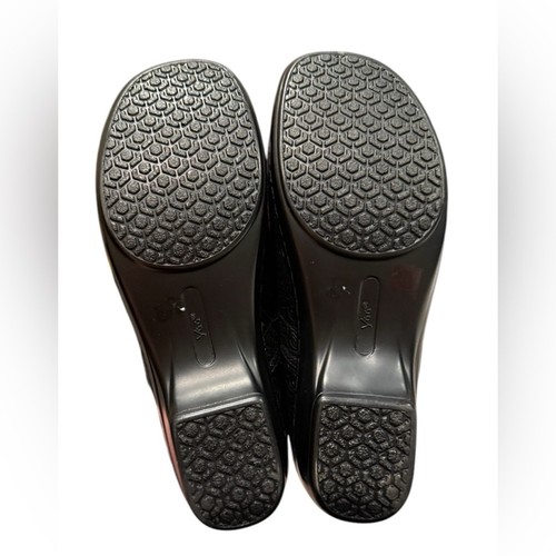 YUU Bethanee Womens Clogs Black Embossed Paisley Size 8.5 | eBay