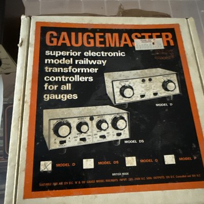 GAUGEMASTER 'MULTI' GAUGE MODEL D TWIN TRACK CASED CONTROLLER | eBay UK