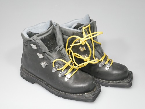 MEN'S ASOLO SNOWFIELD 75MM 3 PIN CROSS COUNTRY/NORDIC SKI BOOTS US 7 ...