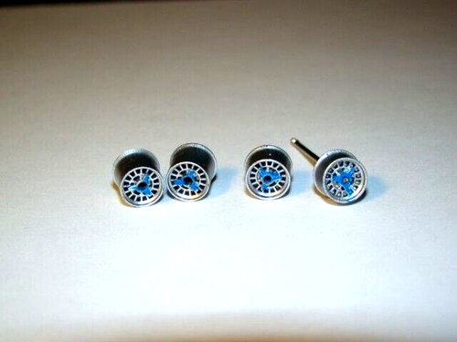 Silver Mega G+ Mags with "ALL BLUE" Spinners & front axle, Tomy, Tyco ...