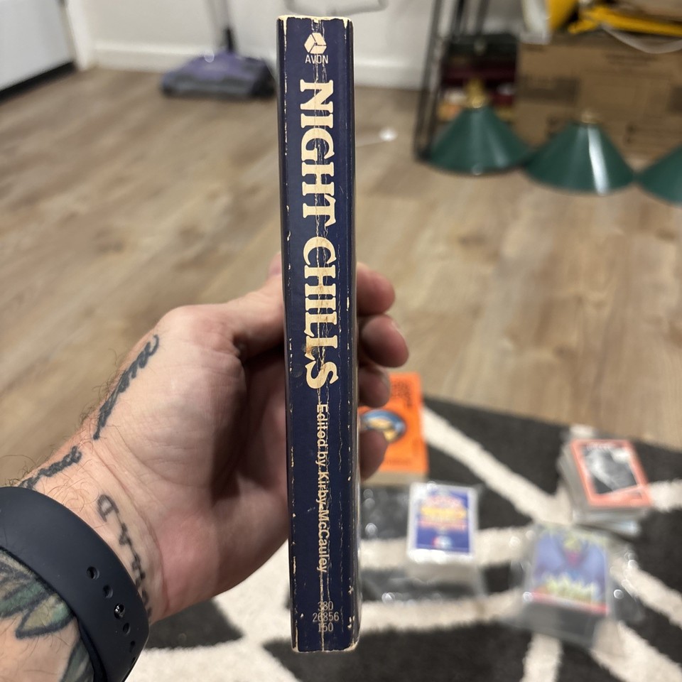 Night Chills- Horror Short Stories H.P. Lovecraft, Robert E. Howard ...