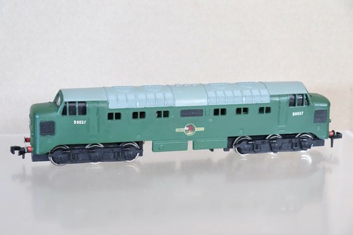 HORNBY DUBLO 2232 BR GREEN DELTIC CLASS 55 DIESEL LOCOMOTIVE D3037 od ...